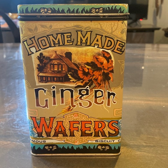 Accents | Vintage Homemade Ginger Wafers Tin Made In Hong Kong | Poshmark
